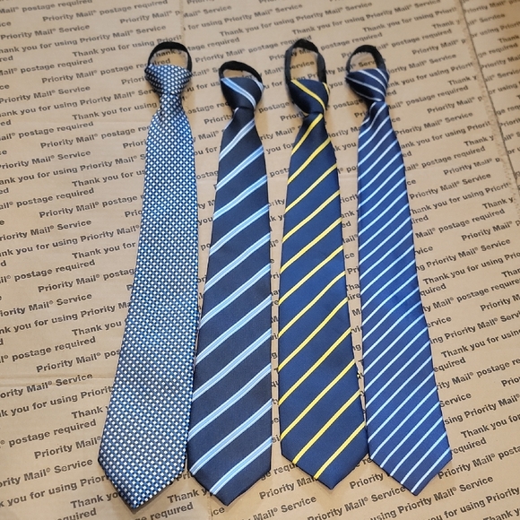 The Unbranded Brand | Accessories | 4 Classic Striped And Dotted Ties ...